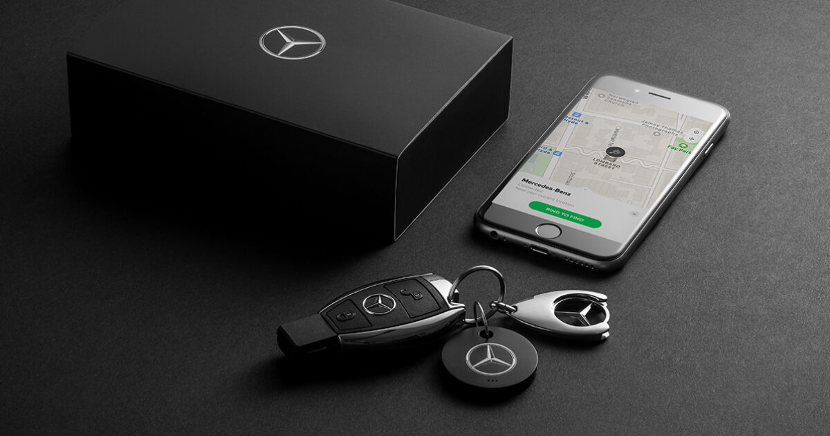 Premium Corporate and Promotional Gifts - Personalised Chipolo Key ...